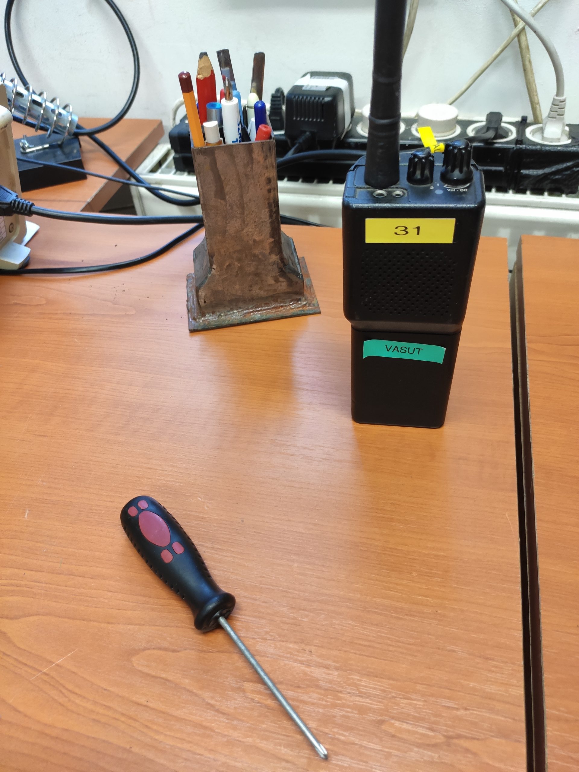 Motorola Radius P110 akku felújítása, vol. 1 – HA5KFU